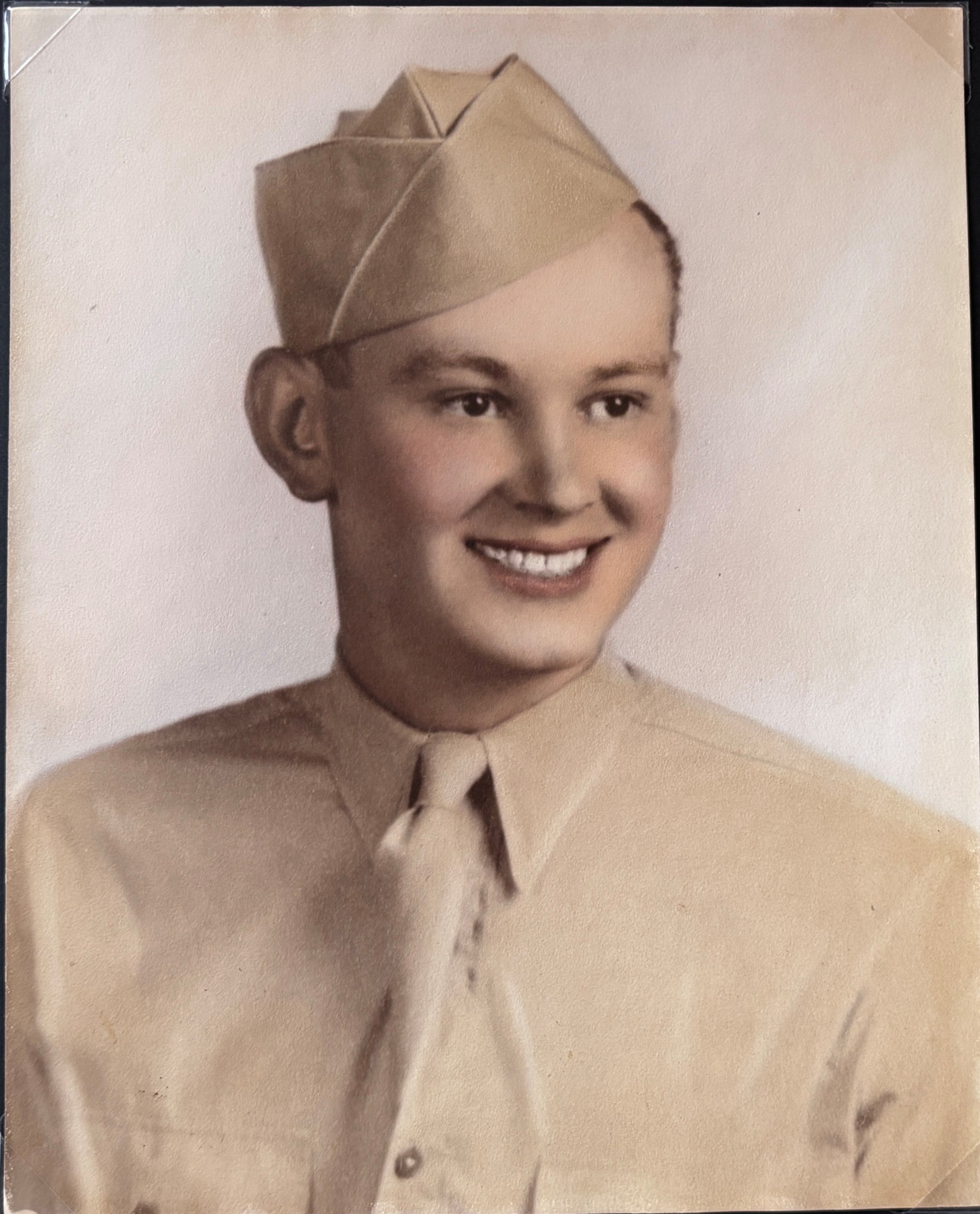 Martin Kostik – Edison Heroes